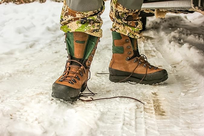 6 Best Comfortable Hunting Boots for Wide Feet - Survival Moran
