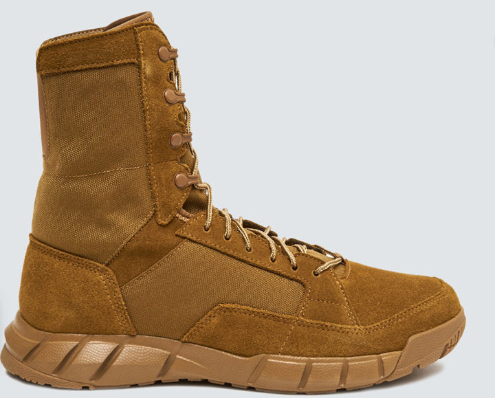 9 Best Tactical Boots for Wide Feet - Survival Moran